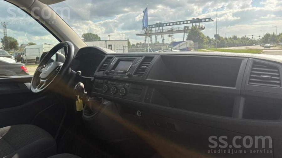 Brown Volkswagen Caravelle 2017 in Liepaja, with an engine capacity of 2.00 L and mileage of 310 thousand km for 17350 €, photo 20 on AUTOMOTO.COM.LV