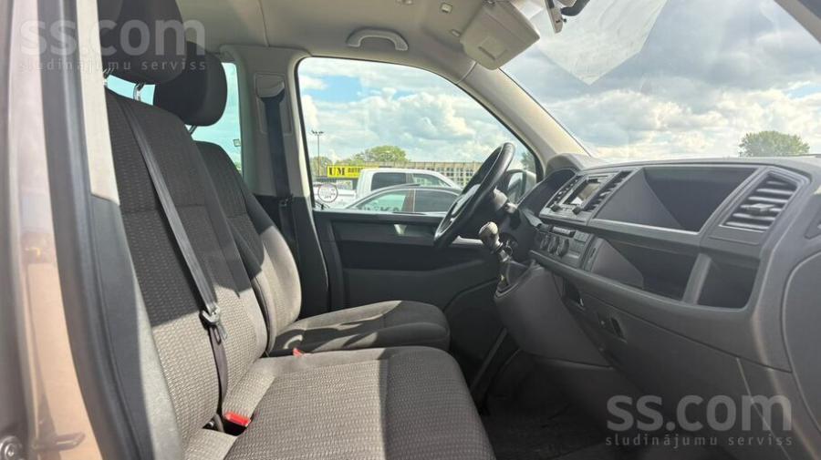 Brown Volkswagen Caravelle 2017 in Liepaja, with an engine capacity of 2.00 L and mileage of 310 thousand km for 17350 €, photo 21 on AUTOMOTO.COM.LV