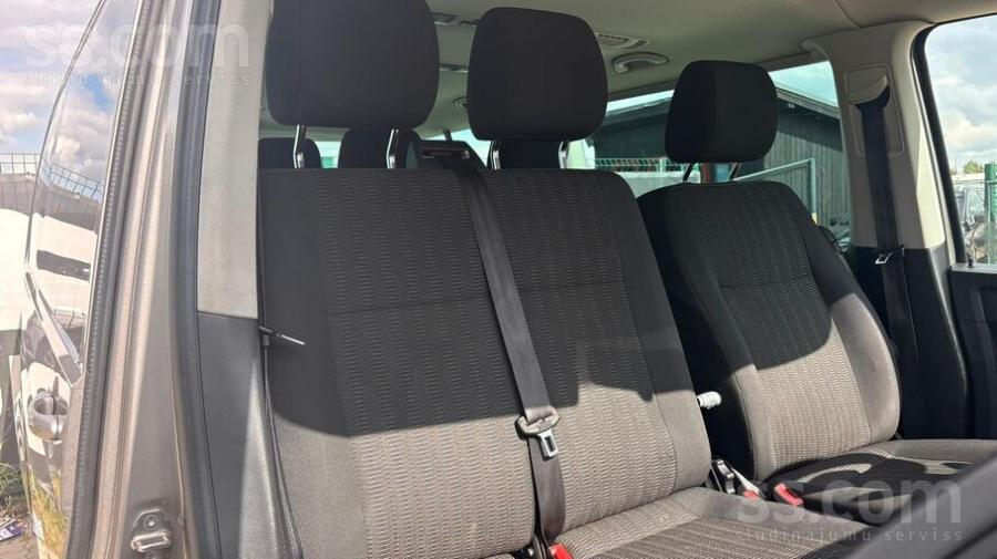 Brown Volkswagen Caravelle 2017 in Liepaja, with an engine capacity of 2.00 L and mileage of 310 thousand km for 17350 €, photo 22 on AUTOMOTO.COM.LV