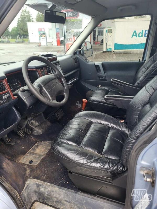 Volkswagen Caravelle 1997 in Pasvalys, with an engine capacity of 2.50 L and mileage of 330 thousand km for 2600 €, photo 8 on AUTOMOTO.COM.LV