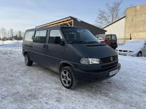Zaļš Volkswagen Caravelle 2001 Pasvalys, ar dzinēja tilpumu 2.50 L un nobraukumu 285 tūkst. km par 4499 €, foto  vietnē AUTOMOTO.COM.LV