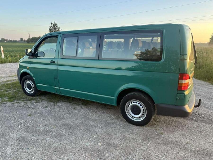 Green Volkswagen Caravelle 2004 in Prienai, with an engine capacity of 2.00 L and mileage of 226 thousand km for 4400 €, photo 13 on AUTOMOTO.COM.LV