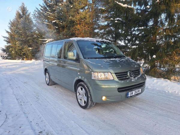Zaļš Volkswagen Caravelle 2008 Tauragė, ar dzinēja tilpumu 2.50 L un nobraukumu 280 tūkst. km par 6000 €, foto 1 vietnē AUTOMOTO.COM.LV