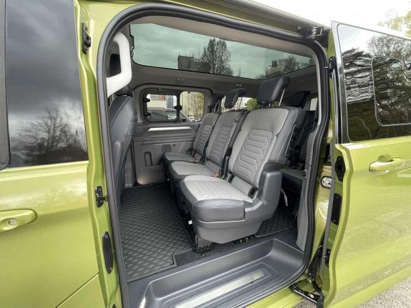 Zaļš Volkswagen Caravelle 2026 Viļņa, ar dzinēja tilpumu 2.00 L un nobraukumu 11 tūkst. km par 65500 €, foto 9 vietnē AUTOMOTO.COM.LV