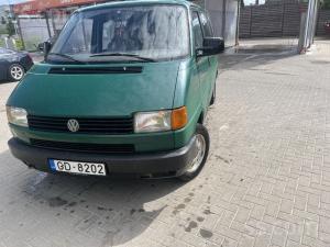 Green Volkswagen Caravelle 1994 in Jekabpils, with an engine capacity of 2.40 L and mileage of 538 thousand km for 1500 €, photo  on AUTOMOTO.COM.LV