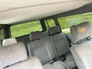 Green Volkswagen Caravelle 1994 in Jekabpils, with an engine capacity of 2.40 L and mileage of 538 thousand km for 1500 €, photo 10 on AUTOMOTO.COM.LV
