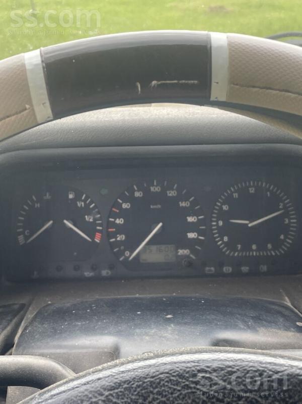 Zaļš Volkswagen Caravelle 1998 Madona, ar dzinēja tilpumu 1.90 L un nobraukumu 351 tūkst. km par 500 €, foto 6 vietnē AUTOMOTO.COM.LV