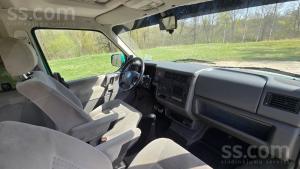 Green Volkswagen Caravelle 2000 in Riga, with an engine capacity of 2.50 L and mileage of 385 thousand km for 6900 €, photo 21 on AUTOMOTO.COM.LV