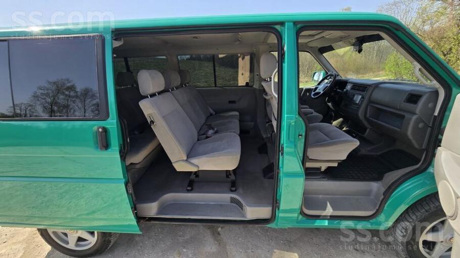Green Volkswagen Caravelle 2000 in Riga, with an engine capacity of 2.50 L and mileage of 385 thousand km for 6900 €, photo 25 on AUTOMOTO.COM.LV