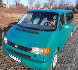 Зеленый Фольксваген Каравелла 2001 в Рига, объемом двигателя 2.50 л и пробегом 310 тыс. км за 4900 €, фото  на AUTOMOTO.COM.LV