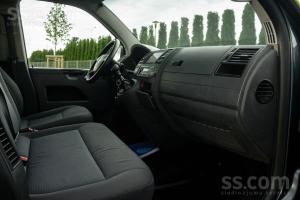 Zaļš Volkswagen Caravelle 2007 Jelgava, ar dzinēja tilpumu 2.50 L un nobraukumu 421 tūkst. km par 6100 €, foto 8 vietnē AUTOMOTO.COM.LV