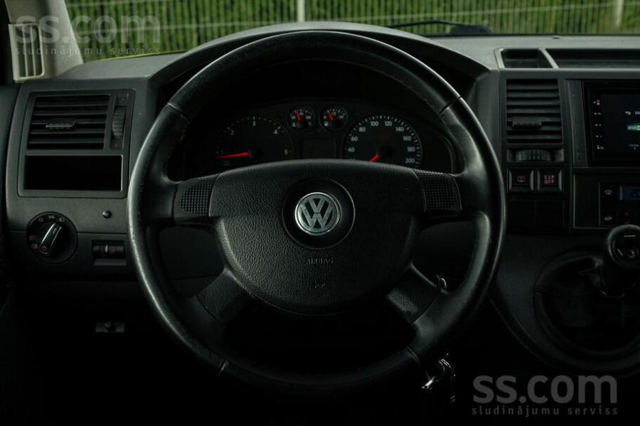 Zaļš Volkswagen Caravelle 2007 Jelgava, ar dzinēja tilpumu 2.50 L un nobraukumu 421 tūkst. km par 6100 €, foto 12 vietnē AUTOMOTO.COM.LV