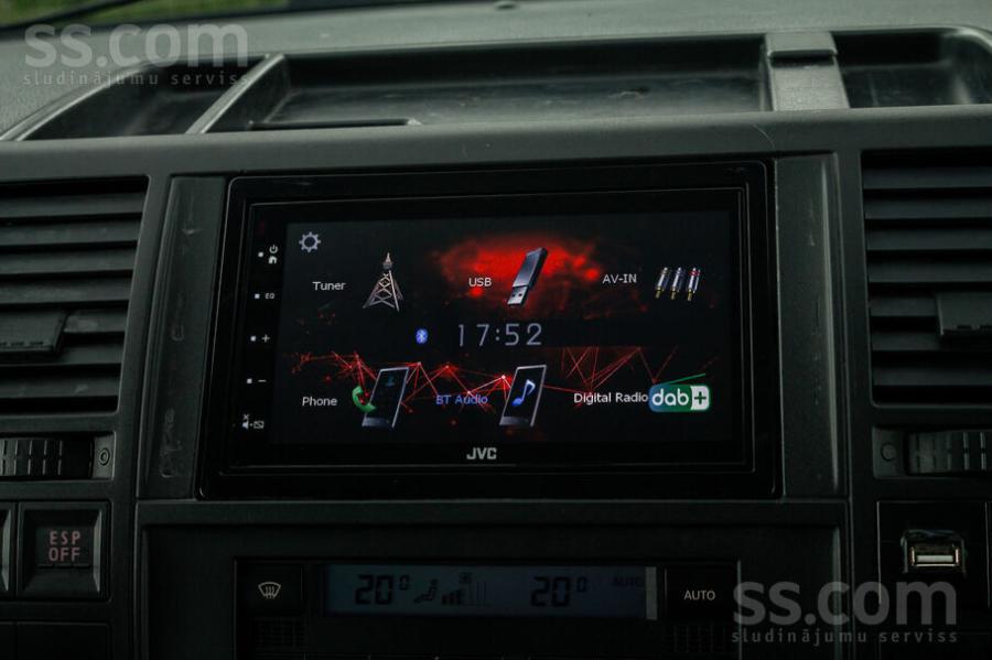 Zaļš Volkswagen Caravelle 2007 Jelgava, ar dzinēja tilpumu 2.50 L un nobraukumu 421 tūkst. km par 6100 €, foto 14 vietnē AUTOMOTO.COM.LV