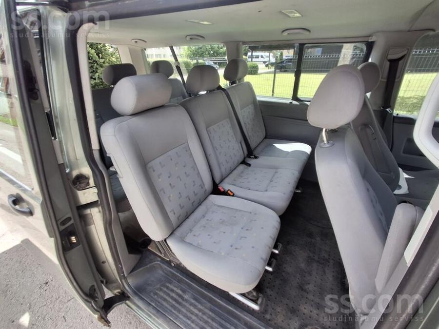 Green Volkswagen Caravelle 2008 in Riga, with an engine capacity of 2.50 L and mileage of 344 thousand km for 4499 €, photo 9 on AUTOMOTO.COM.LV