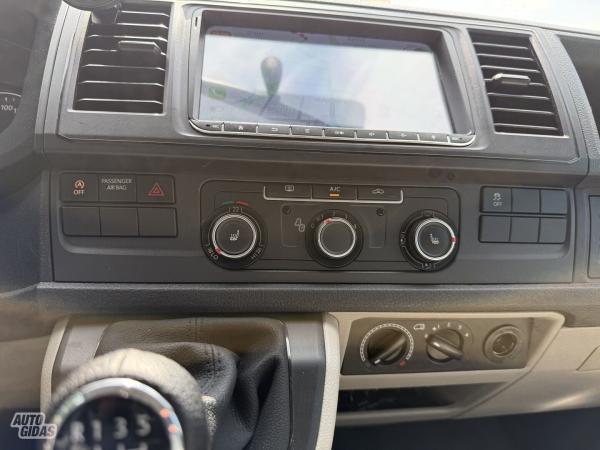 Green Volkswagen Caravelle 2016 in Klaipeda, with an engine capacity of 2.00 L and mileage of 250 thousand km for 19700 €, photo 8 on AUTOMOTO.COM.LV