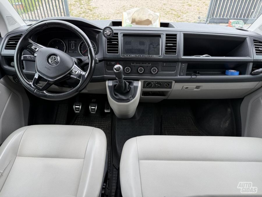 Green Volkswagen Caravelle 2016 in Klaipeda, with an engine capacity of 2.00 L and mileage of 250 thousand km for 19700 €, photo 10 on AUTOMOTO.COM.LV