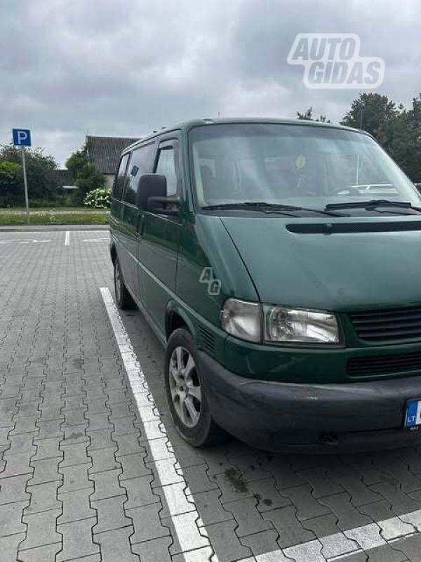 Green Volkswagen Caravelle 1997 in Panevezys, with an engine capacity of 2.50 L and mileage of 396 thousand km for 2000 €, photo 2 on AUTOMOTO.COM.LV