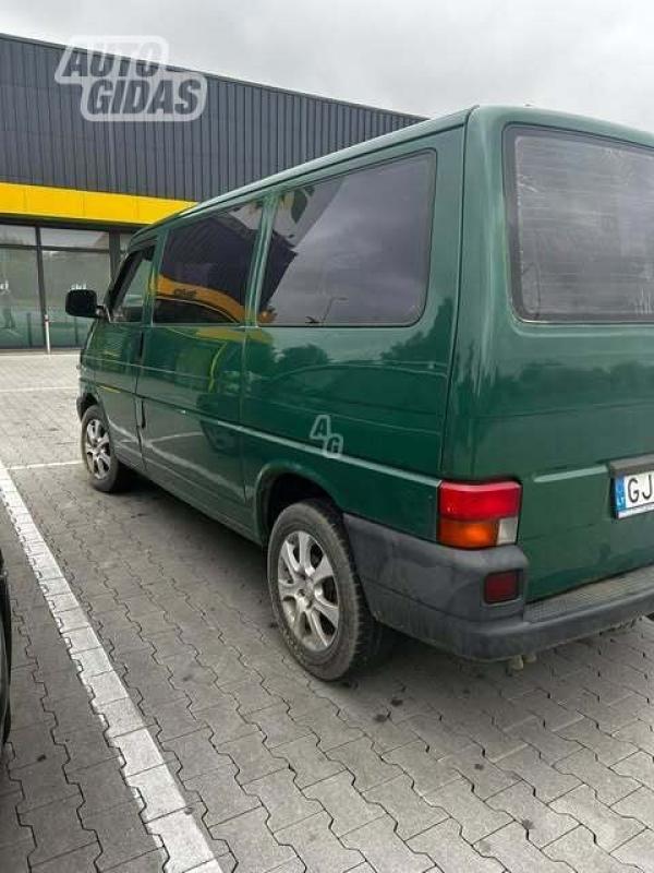 Green Volkswagen Caravelle 1997 in Panevezys, with an engine capacity of 2.50 L and mileage of 396 thousand km for 2000 €, photo 7 on AUTOMOTO.COM.LV