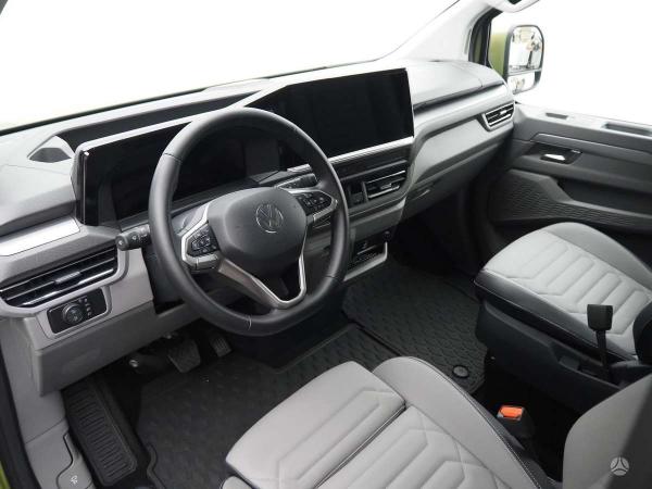 Zaļš Volkswagen Caravelle 2026 Viļņa, ar dzinēja tilpumu 2.00 L un nobraukumu 19 tūkst. km par 63500 €, foto 10 vietnē AUTOMOTO.COM.LV