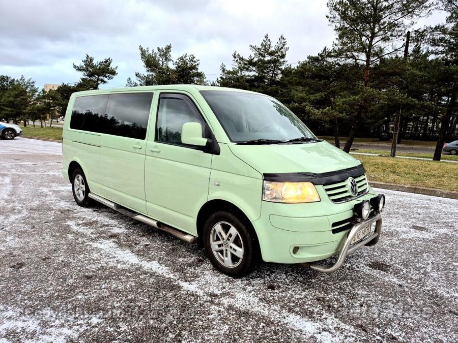 Green Volkswagen Caravelle 2006 in Tallinn, with an engine capacity of 2.50 L and mileage of 533 thousand km for 4390 €, photo 1 on AUTOMOTO.COM.LV