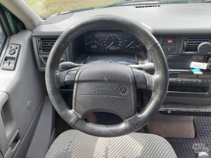 Zaļš Volkswagen Caravelle 1999 Viļņa, ar dzinēja tilpumu 2.50 L un nobraukumu 553 tūkst. km par 4800 €, foto 8 vietnē AUTOMOTO.COM.LV