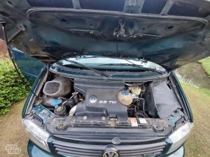 Zaļš Volkswagen Caravelle 1999 Viļņa, ar dzinēja tilpumu 2.50 L un nobraukumu 553 tūkst. km par 4800 €, foto 13 vietnē AUTOMOTO.COM.LV