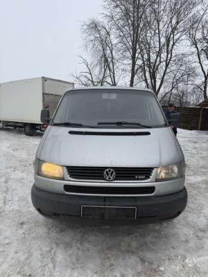 Grey Volkswagen Caravelle 2000 in Vilnius, with an engine capacity of 2.50 L and mileage of 263 thousand km for 2200 €, photo 12 on AUTOMOTO.COM.LV