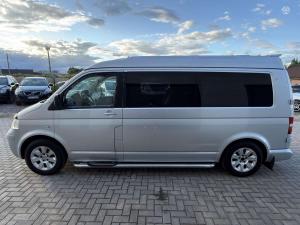 Grey Volkswagen Caravelle 2006 in Vilnius, with an engine capacity of 2.50 L and mileage of 412 thousand km for 3450 €, photo 4 on AUTOMOTO.COM.LV