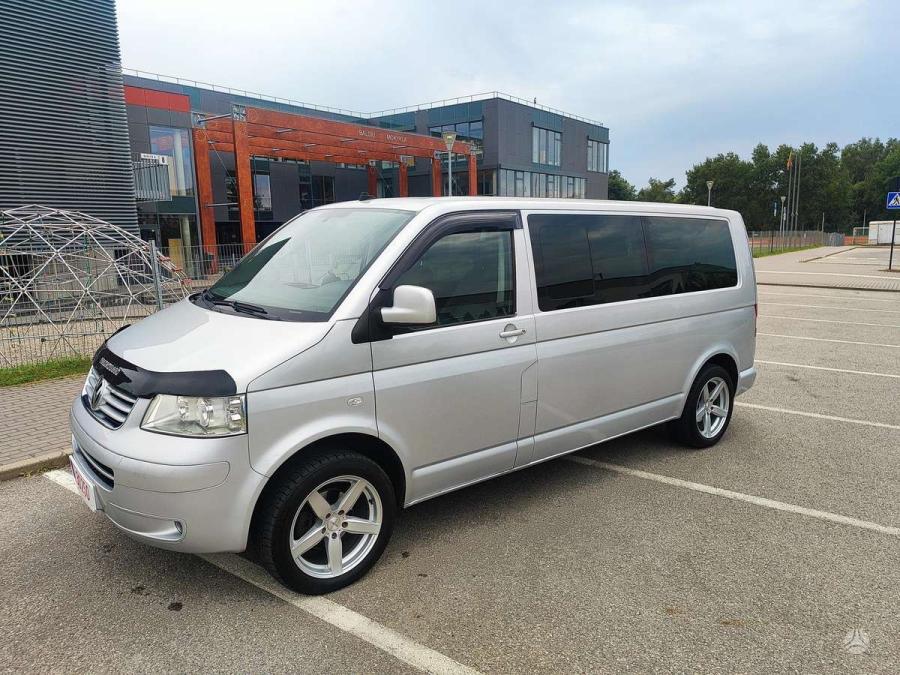 Grey Volkswagen Caravelle 2006 in Vilnius, with an engine capacity of 2.50 L and mileage of 512 thousand km for 6300 €, photo 9 on AUTOMOTO.COM.LV