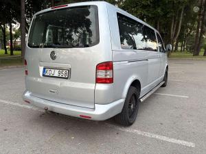 Grey Volkswagen Caravelle 2006 in Kretinga, with an engine capacity of 2.50 L and mileage of 500 thousand km for 5990 €, photo 13 on AUTOMOTO.COM.LV