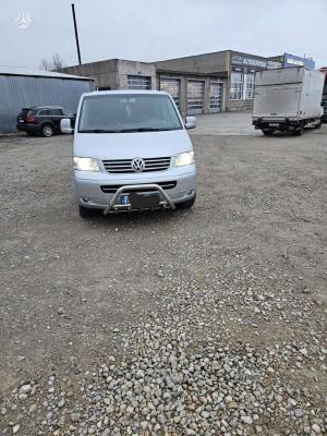 Pelēks Volkswagen Caravelle 2008 Mažeikiai, ar dzinēja tilpumu 2.50 L un nobraukumu 390 tūkst. km par 5500 €, foto  vietnē AUTOMOTO.COM.LV