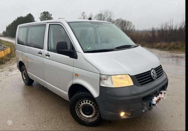 Pelēks Volkswagen Caravelle 2008 Tauragė, ar dzinēja tilpumu 1.90 L un nobraukumu 240 tūkst. km par 3200 €, foto 1 vietnē AUTOMOTO.COM.LV