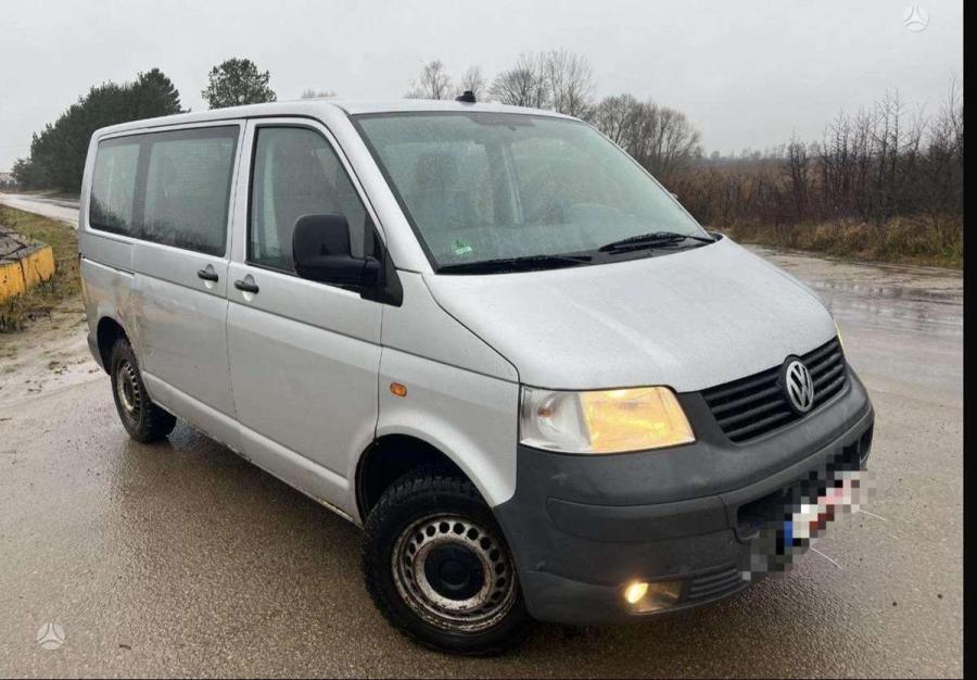 Pelēks Volkswagen Caravelle 2008 Tauragė, ar dzinēja tilpumu 1.90 L un nobraukumu 240 tūkst. km par 3200 €, foto 1 vietnē AUTOMOTO.COM.LV