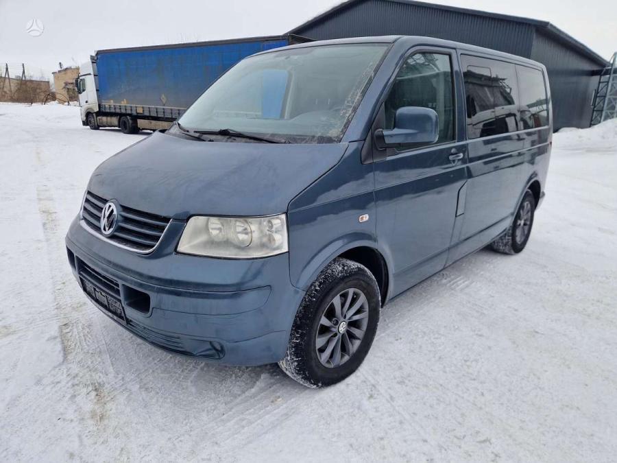 Pelēks Volkswagen Caravelle 2008 Rokiškis, ar dzinēja tilpumu 2.50 L un nobraukumu 290 tūkst. km par 4700 €, foto 2 vietnē AUTOMOTO.COM.LV