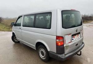 Grey Volkswagen Caravelle 2009 in Taurage, with an engine capacity of 1.90 L and mileage of 240 thousand km for 3500 €, photo 2 on AUTOMOTO.COM.LV