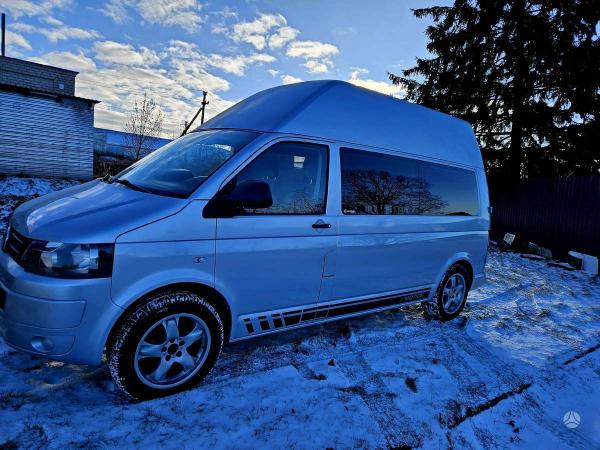 Grey Volkswagen Caravelle 2010 in Kaisiadorys, with an engine capacity of 2.00 L and mileage of 400 thousand km for 9900 €, photo 1 on AUTOMOTO.COM.LV