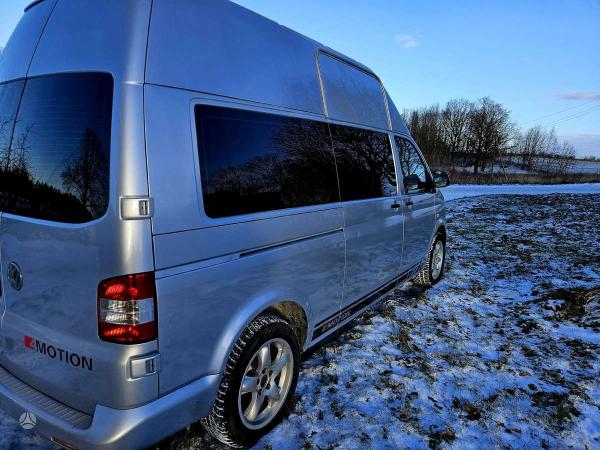 Grey Volkswagen Caravelle 2010 in Kaisiadorys, with an engine capacity of 2.00 L and mileage of 400 thousand km for 9900 €, photo 4 on AUTOMOTO.COM.LV