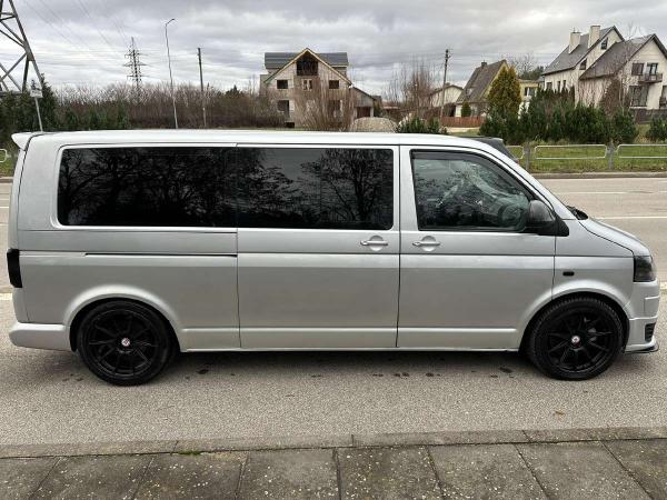 Grey Volkswagen Caravelle 2010 in Klaipeda, with an engine capacity of 2.00 L and mileage of 323 thousand km for 10500 €, photo 6 on AUTOMOTO.COM.LV
