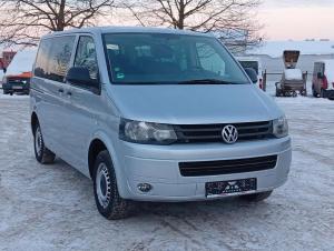 Grey Volkswagen Caravelle 2010 in Kedainiai, with an engine capacity of 2.00 L and mileage of 293 thousand km for 12300 €, photo 2 on AUTOMOTO.COM.LV
