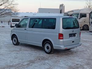 Grey Volkswagen Caravelle 2010 in Kedainiai, with an engine capacity of 2.00 L and mileage of 293 thousand km for 12300 €, photo 11 on AUTOMOTO.COM.LV