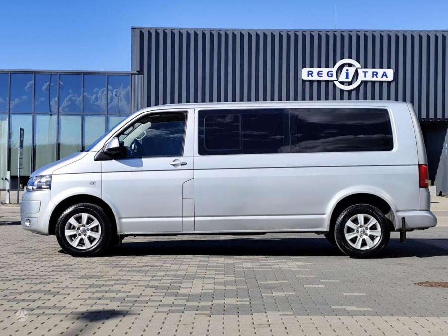 Pelēks Volkswagen Caravelle 2010 Šauļi, ar dzinēja tilpumu 2.00 L un nobraukumu 300 tūkst. km par 10800 €, foto 5 vietnē AUTOMOTO.COM.LV