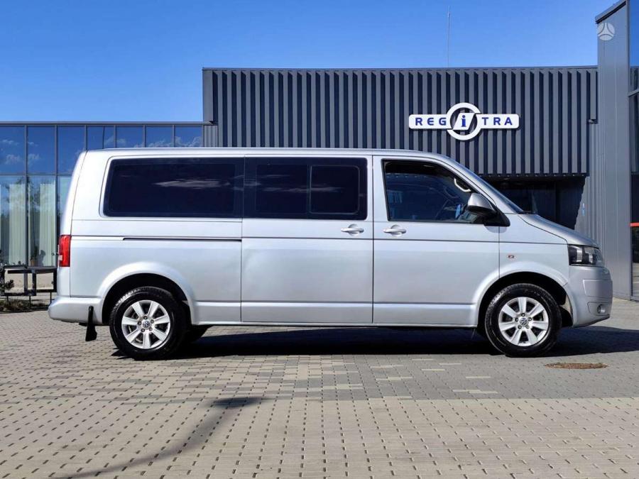 Pelēks Volkswagen Caravelle 2010 Šauļi, ar dzinēja tilpumu 2.00 L un nobraukumu 300 tūkst. km par 10800 €, foto 10 vietnē AUTOMOTO.COM.LV