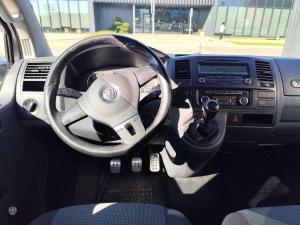 Pelēks Volkswagen Caravelle 2010 Šauļi, ar dzinēja tilpumu 2.00 L un nobraukumu 300 tūkst. km par 10800 €, foto 13 vietnē AUTOMOTO.COM.LV