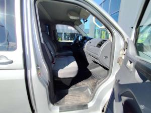 Pelēks Volkswagen Caravelle 2010 Šauļi, ar dzinēja tilpumu 2.00 L un nobraukumu 300 tūkst. km par 10800 €, foto 17 vietnē AUTOMOTO.COM.LV