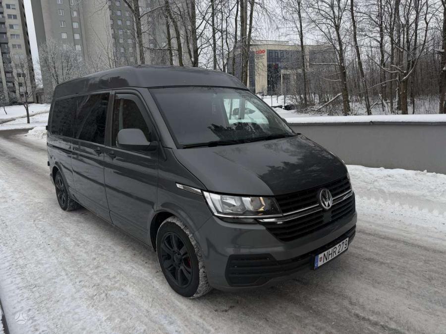 Grey Volkswagen Caravelle 2011 in Vilnius, with an engine capacity of 0.00 L and mileage of 237 thousand km for 11800 €, photo 3 on AUTOMOTO.COM.LV