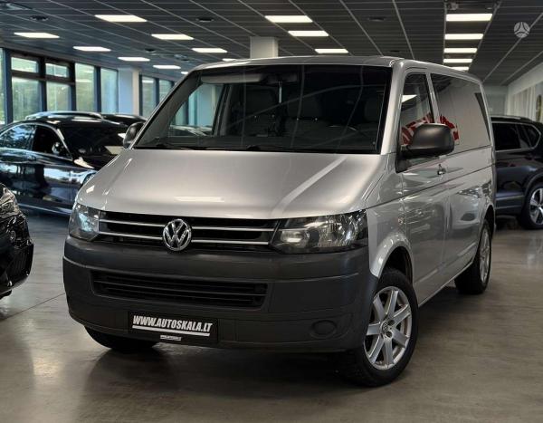 Pelēks Volkswagen Caravelle 2011 Klaipėda, ar dzinēja tilpumu 1.97 L un nobraukumu 326 tūkst. km par 8200 €, foto 1 vietnē AUTOMOTO.COM.LV