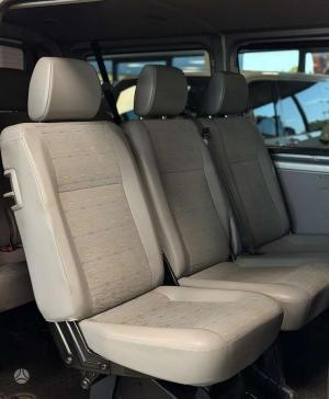 Pelēks Volkswagen Caravelle 2011 Klaipėda, ar dzinēja tilpumu 1.97 L un nobraukumu 326 tūkst. km par 8200 €, foto 16 vietnē AUTOMOTO.COM.LV