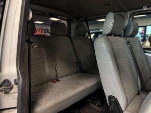 Pelēks Volkswagen Caravelle 2011 Klaipėda, ar dzinēja tilpumu 1.97 L un nobraukumu 326 tūkst. km par 8200 €, foto 20 vietnē AUTOMOTO.COM.LV