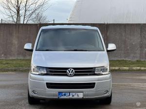 Grey Volkswagen Caravelle 2012 in Klaipeda, with an engine capacity of 2.00 L and mileage of 325 thousand km for 13900 €, photo 3 on AUTOMOTO.COM.LV