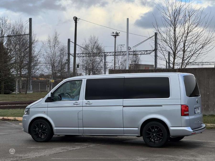 Grey Volkswagen Caravelle 2012 in Klaipeda, with an engine capacity of 2.00 L and mileage of 325 thousand km for 13900 €, photo 8 on AUTOMOTO.COM.LV
